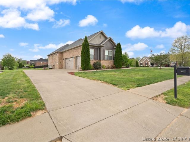 6211 Cypress Cove