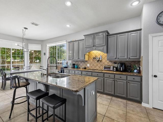 6211 Crestridge Lane
