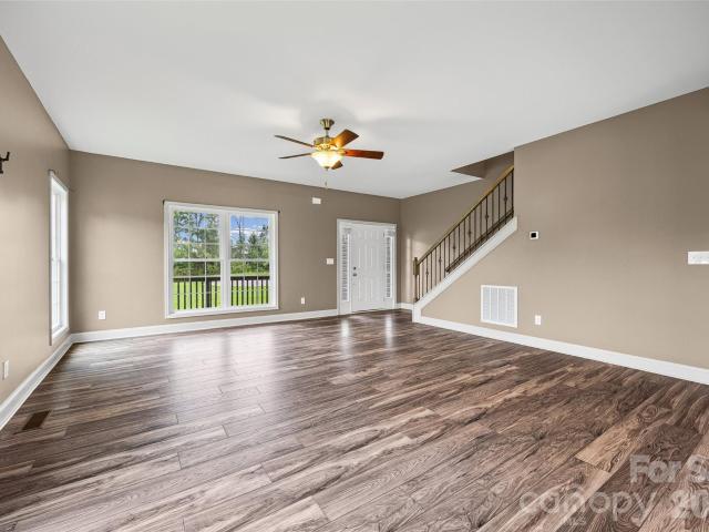 6211 Griffith Road