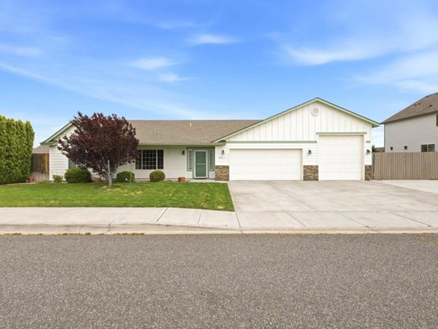 6211 Somerset Ln, Pasco, WA 99301