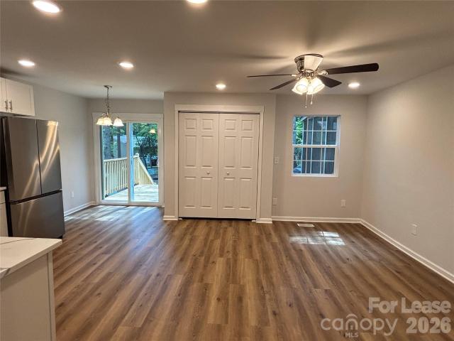 6211 Spanish Oak Road