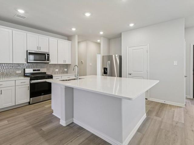 6212 Chickney Dr, Princeton, TX 75071