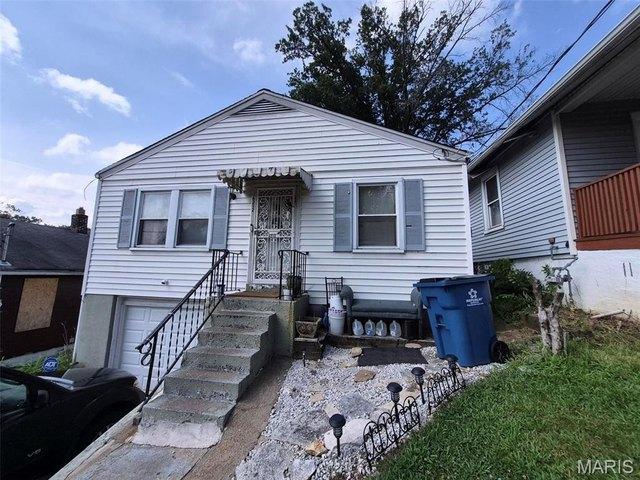6212 Lexington Ave, Saint Louis, MO 63121