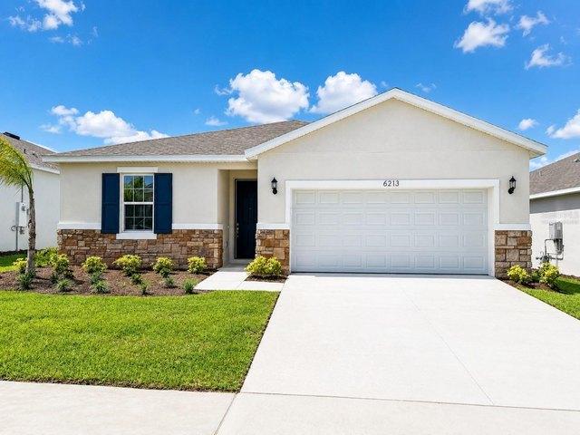 6213 Sanders Grove Cir, Okahumpka, FL 34762