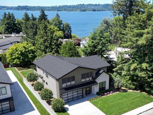 621 13th Ave W, Kirkland, WA 98033