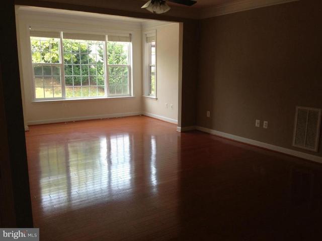 621 Cobblestone Boulevard # 103
