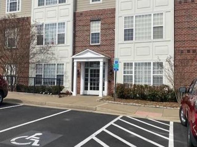 621 Cobblestone Blvd #UNIT 110 Fredericksburg, VA 22401