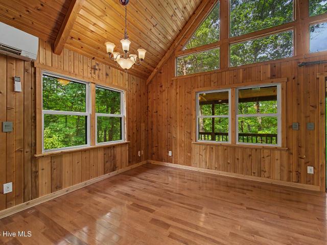 621 Carolina Vista