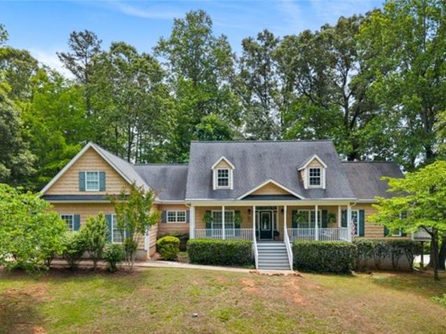 621 Chickasaw Dr, Westminster, SC 29693