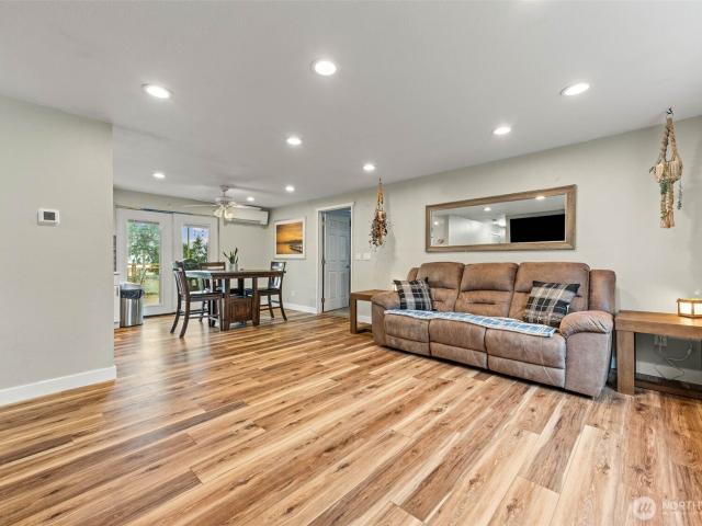 621 Crockett Lake Drive
