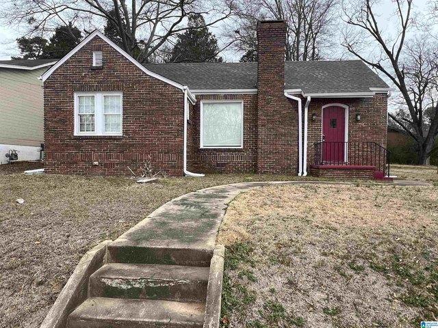 621 Alice St SW, Bessemer, AL 35022