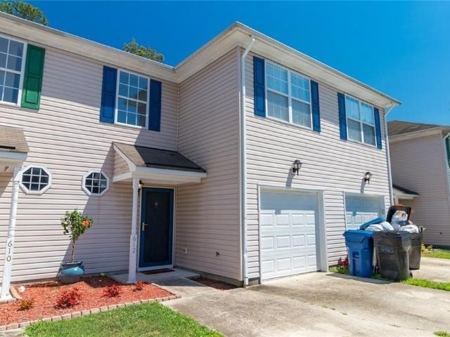 621 Barberton DR