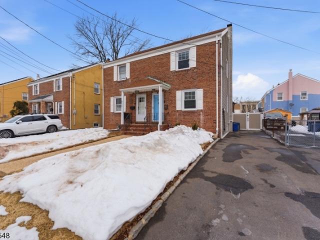 621 Britton St