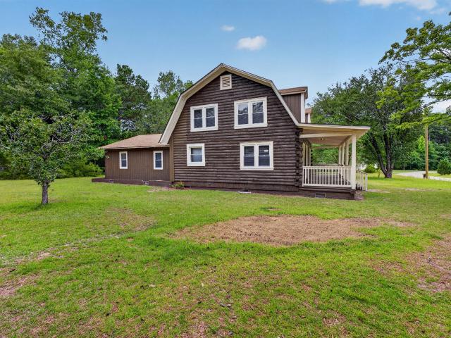 621 Brookwood Circle