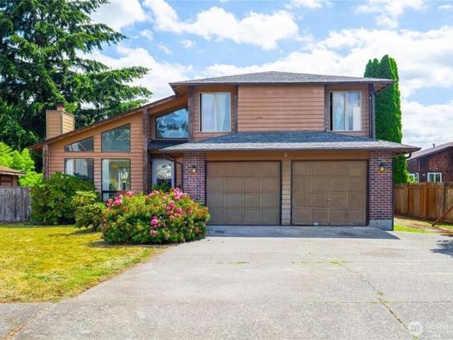 621 Glacier Ave S, Pacific, WA 98047