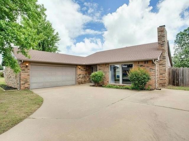 621 Deer Run, Enid, OK 73703