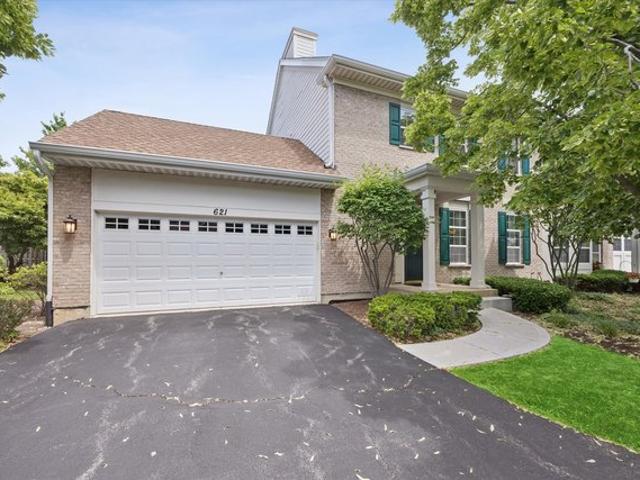 621 Dunhill Ln, Carol Stream, IL 60188