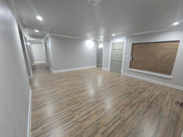 621 E 8th Street