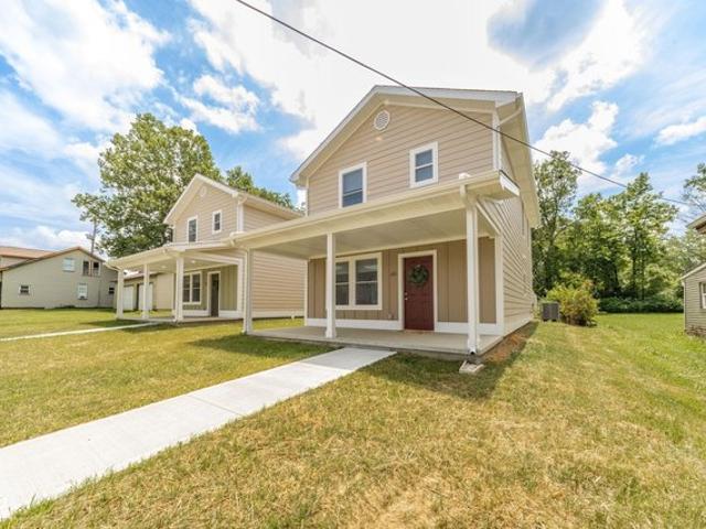 621 E Main St, Spiceland, IN 47385