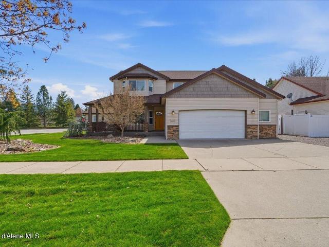 621 E Round Up Cir, Hayden, ID 83835 | MLS #26 4116 | Compass
