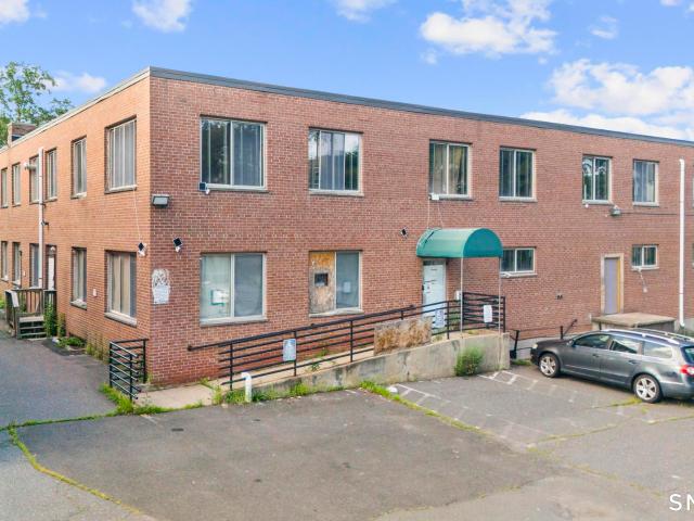 621 Farmington Ave, Hartford, CT 06105 | MLS #24153 | Compass