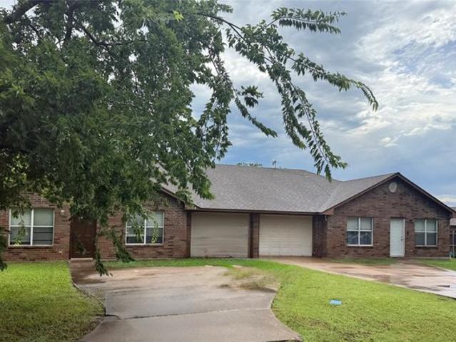 621 Franklin Ave Apt 1, Pottsboro, TX 75076