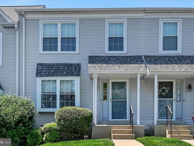 621 Kenney Ln, Brookhaven, PA 19015