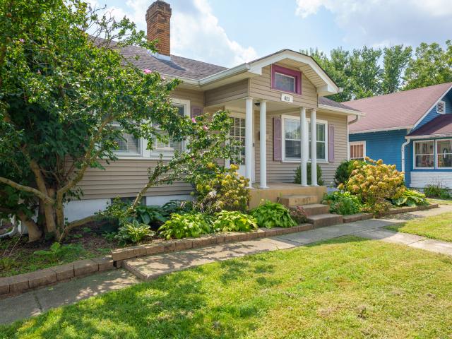621 Kessler Boulevard East Drive