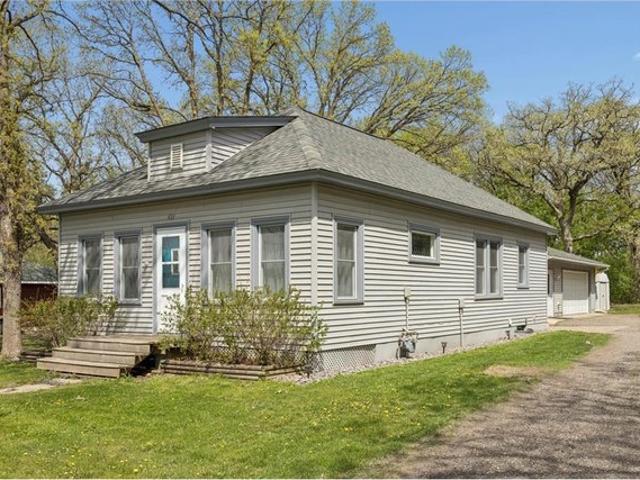 621 Hazel Ave E, Kimball, MN 55353