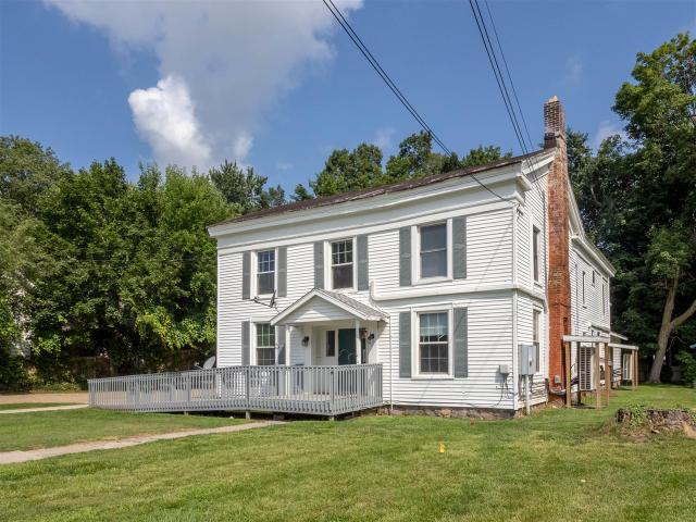621 Oak Street