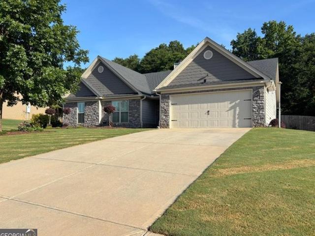 621 Lake Vista Dr, Jefferson, GA 30549