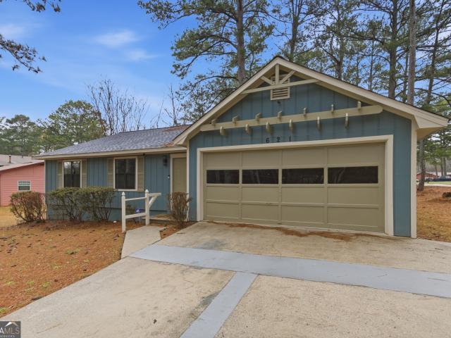 621 Maple Drive