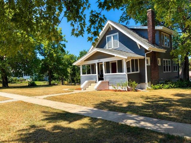 621 Nevada St, Cambridge, NE 69022