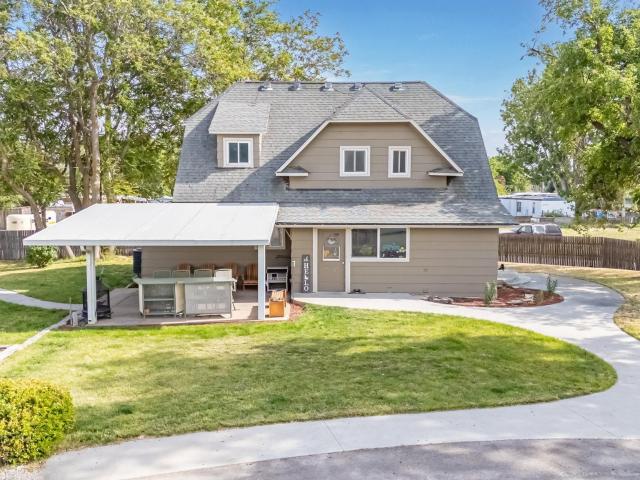 621 S Borchers Lane