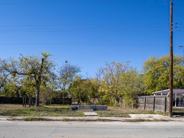 621 S Pine St, San Antonio, TX 78203 | MLS #1929