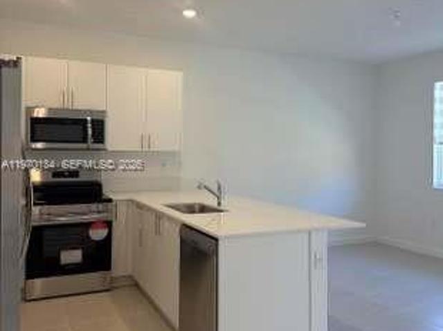 621 SE 13th St Cir, Unit 1, Homestead, FL 33034 | MLS #A11970