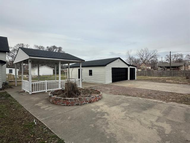 621 SE 9th Street