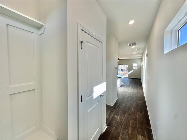 621 Seaborn Circle