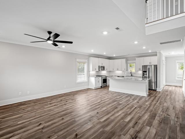 621 Silver Trace