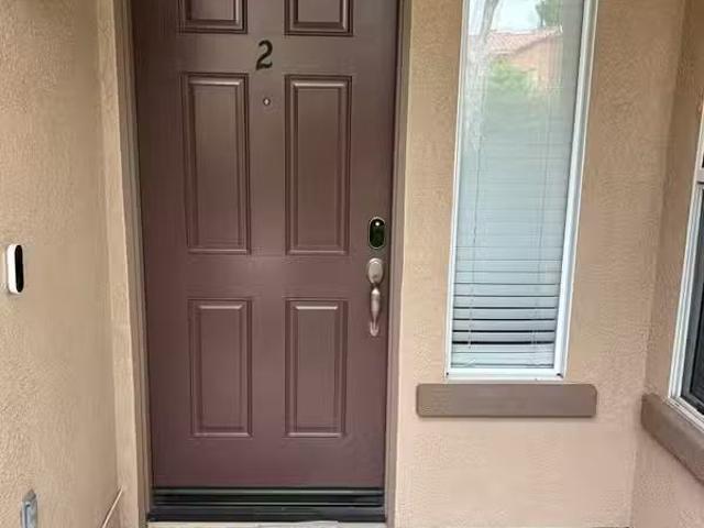 621 Sumner Way, Unit 2, Oceanside, CA 92058 MLS #250030631