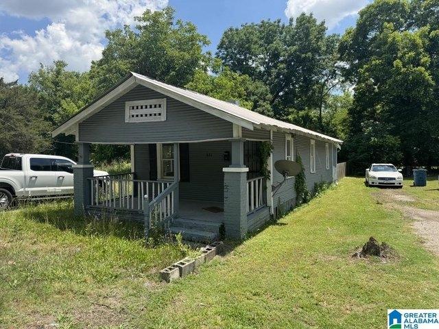 621 Pine Hill Rd, Tarrant, AL 35217