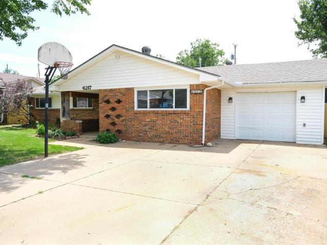 621 Reeves Court
