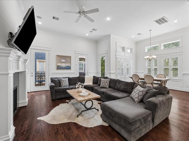 621 Rutland St, Unit D, Houston, TX 77007 | MLS #56515 | Compass