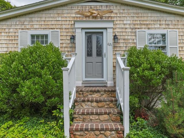 621 W Falmouth Hwy