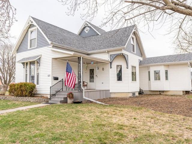 621 W Jefferson St, Winterset, IA 50273