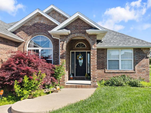 621 W Meadowgate Drive