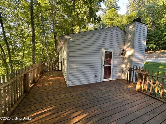 621 Woodhaven Ln