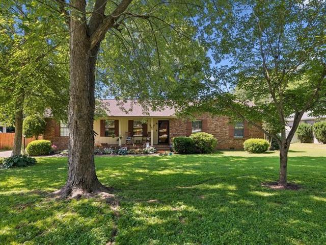 621 Teree Dr, Gallatin, TN 37066