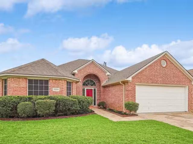 6224 Roaring Springs Dr, North Richland Hills, TX 76180 MLS.