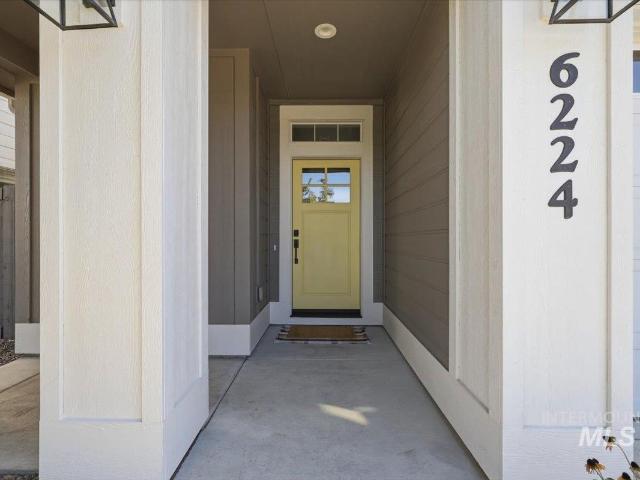 6224 S Wayland Way
